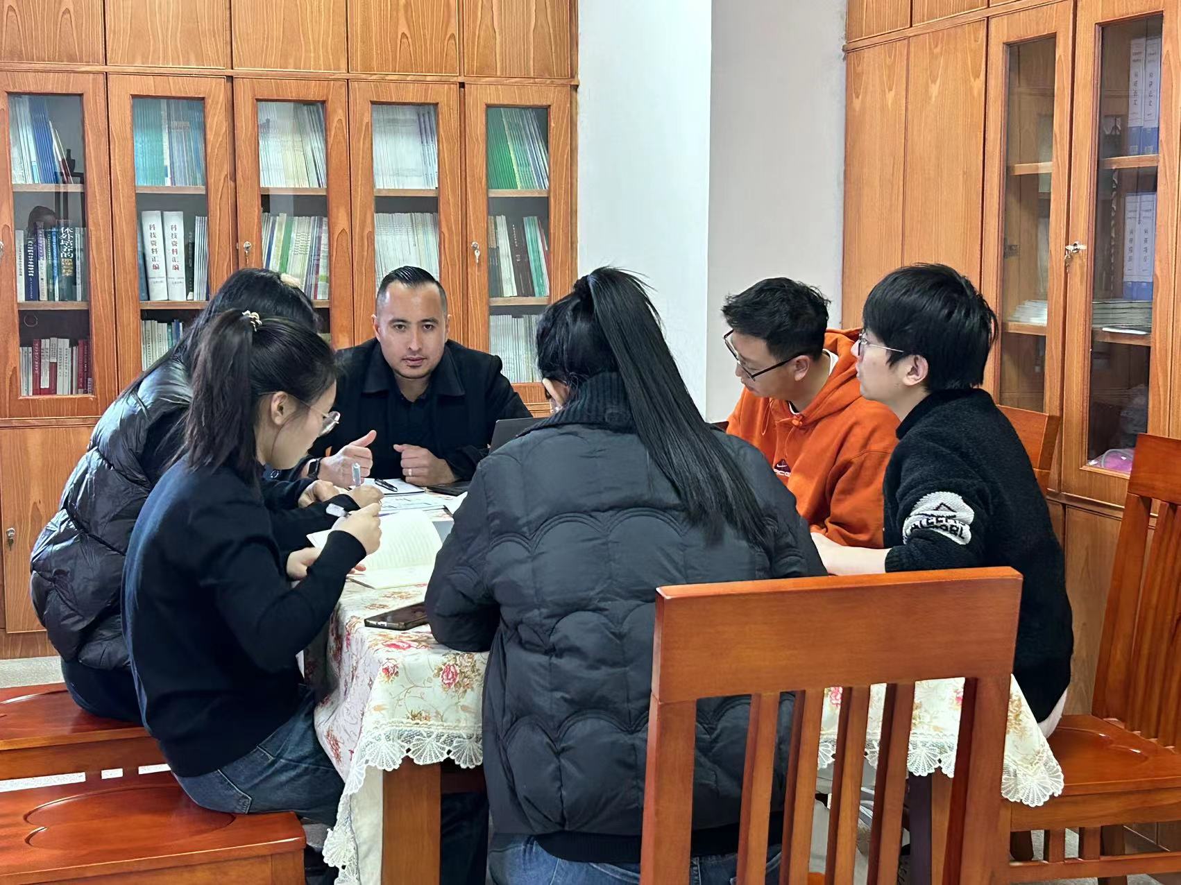 澳大利亚昆士兰科技大学助理教授Adi Idris博士应邀来我校学术交流-生物医学研究中心