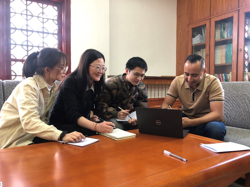 澳大利亚昆士兰科技大学助理教授Adi Idris博士应邀来我校学术交流-生物医学研究中心